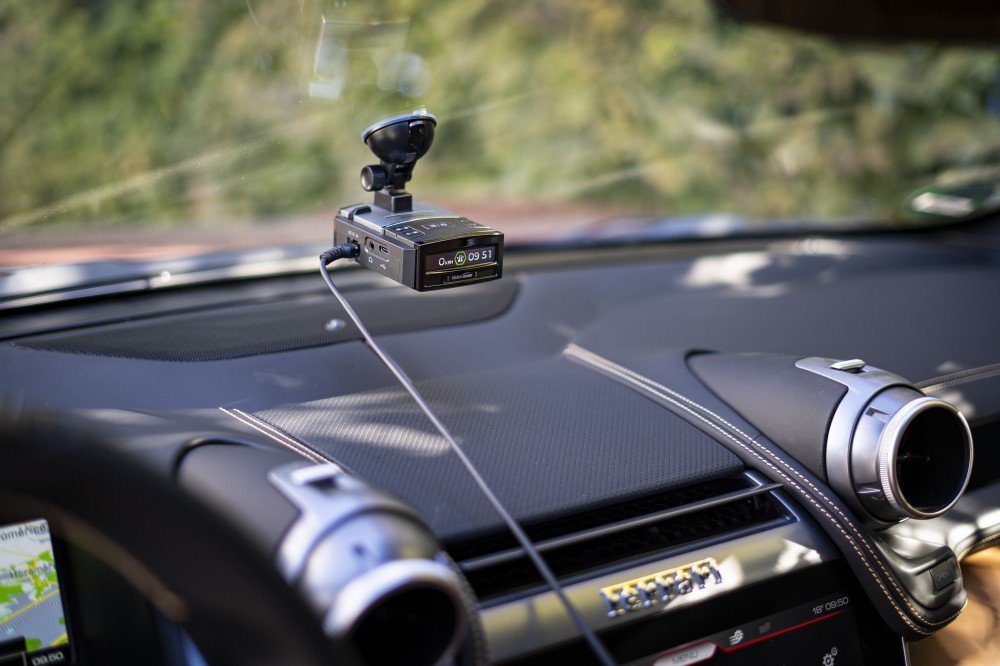 Best radar detector | GENEVO.COM
